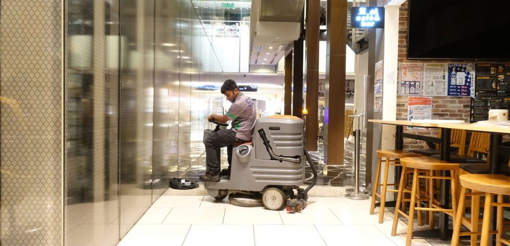 SQ 1 Development | 7 Reasons To Hire Professional Office Cleaning Services